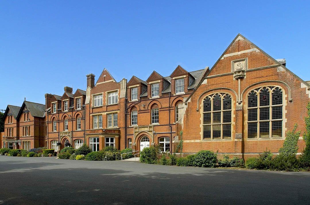 Study School Kent College England - PeyvandUK